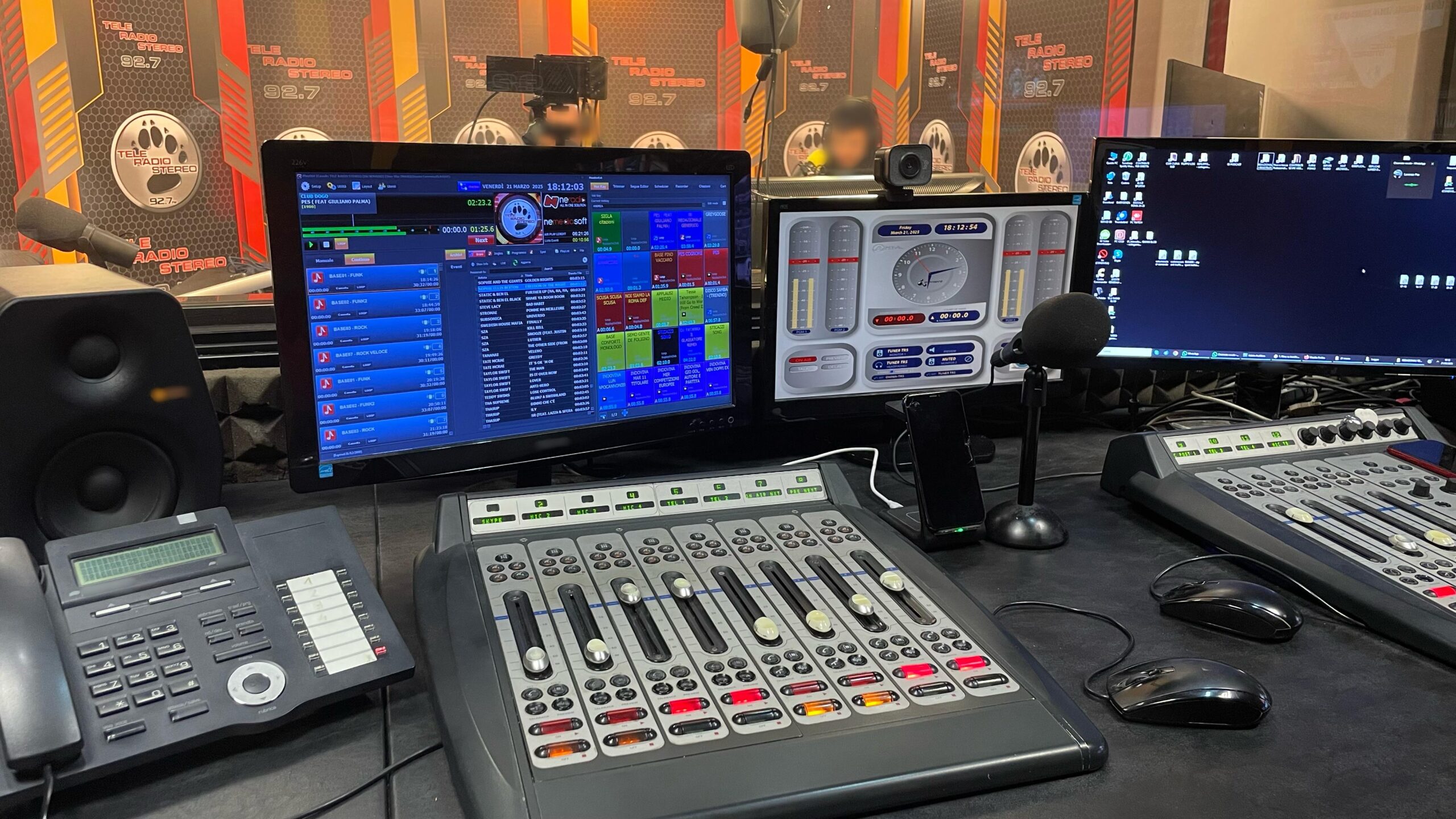 Una radio, una squadra: Tele Radio Stereo. Benvenuti nel nostro nuovo ...